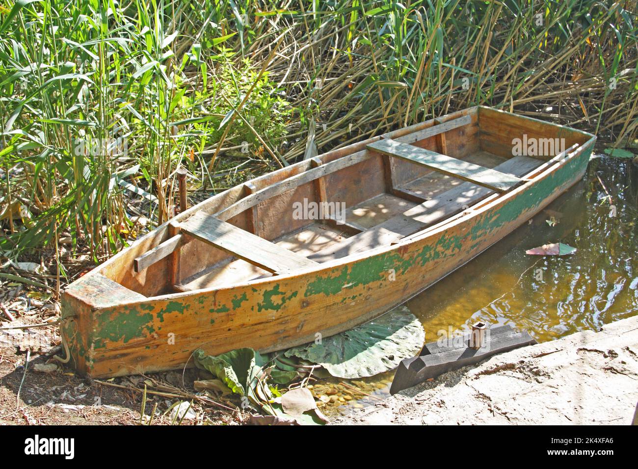 River transport wooden vessel hi-res stock photography and images - Alamy