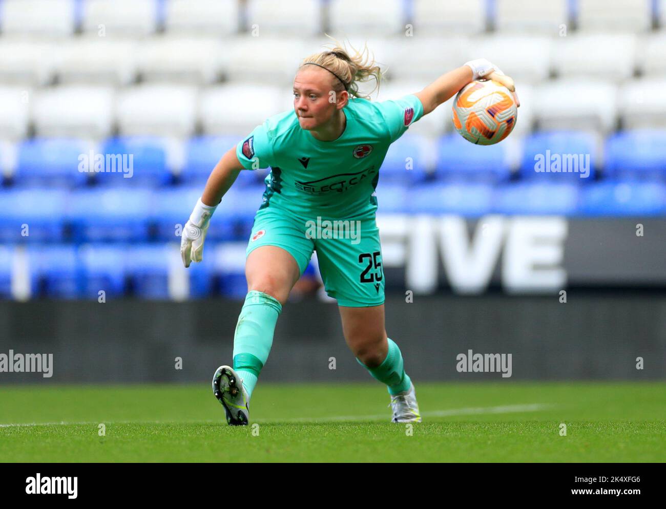 Reading goalkeeper Jacqueline Burns during the FA Women's Continental ...
