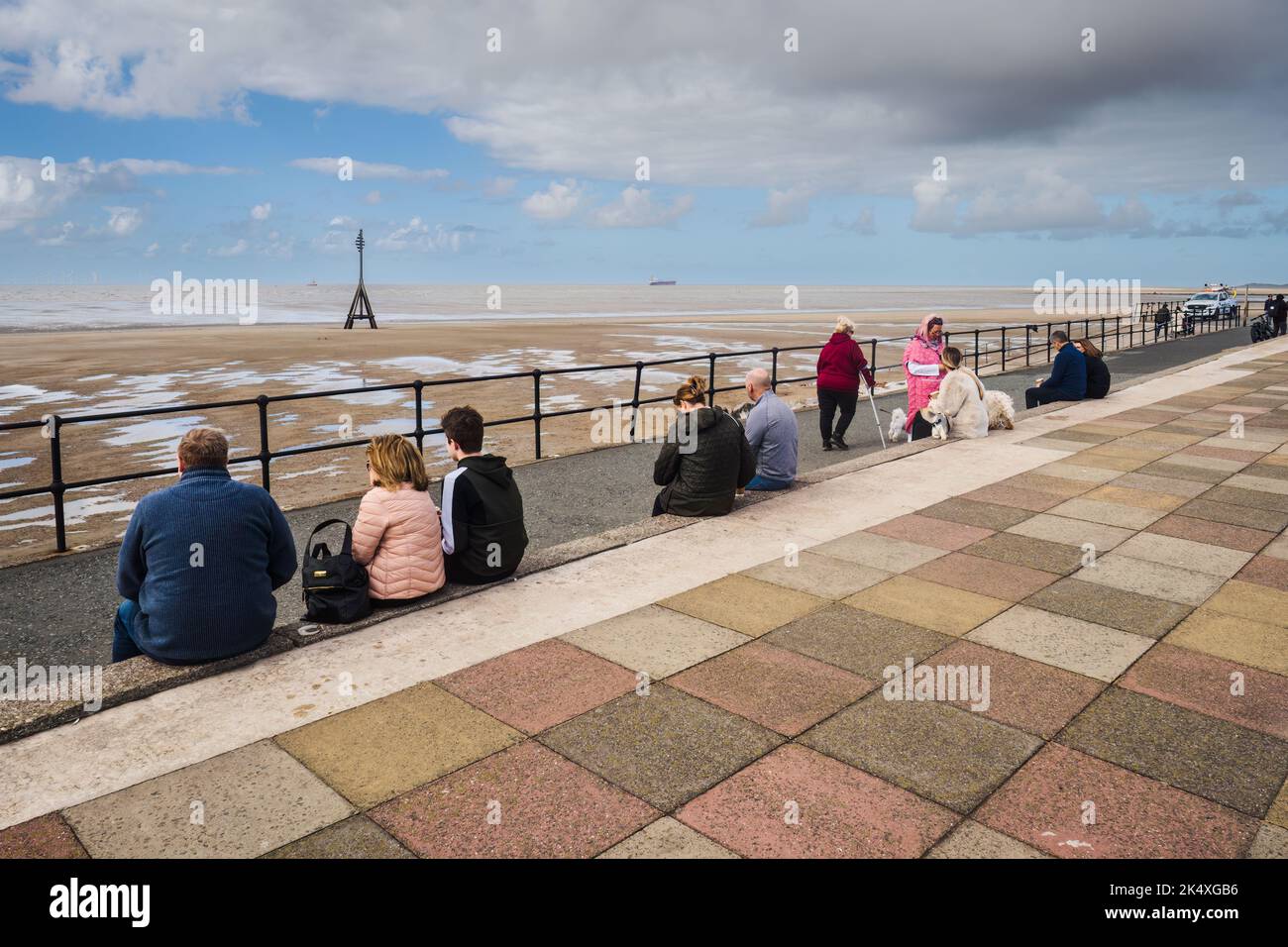 Wirral coastal path hi-res stock photography and images - Alamy