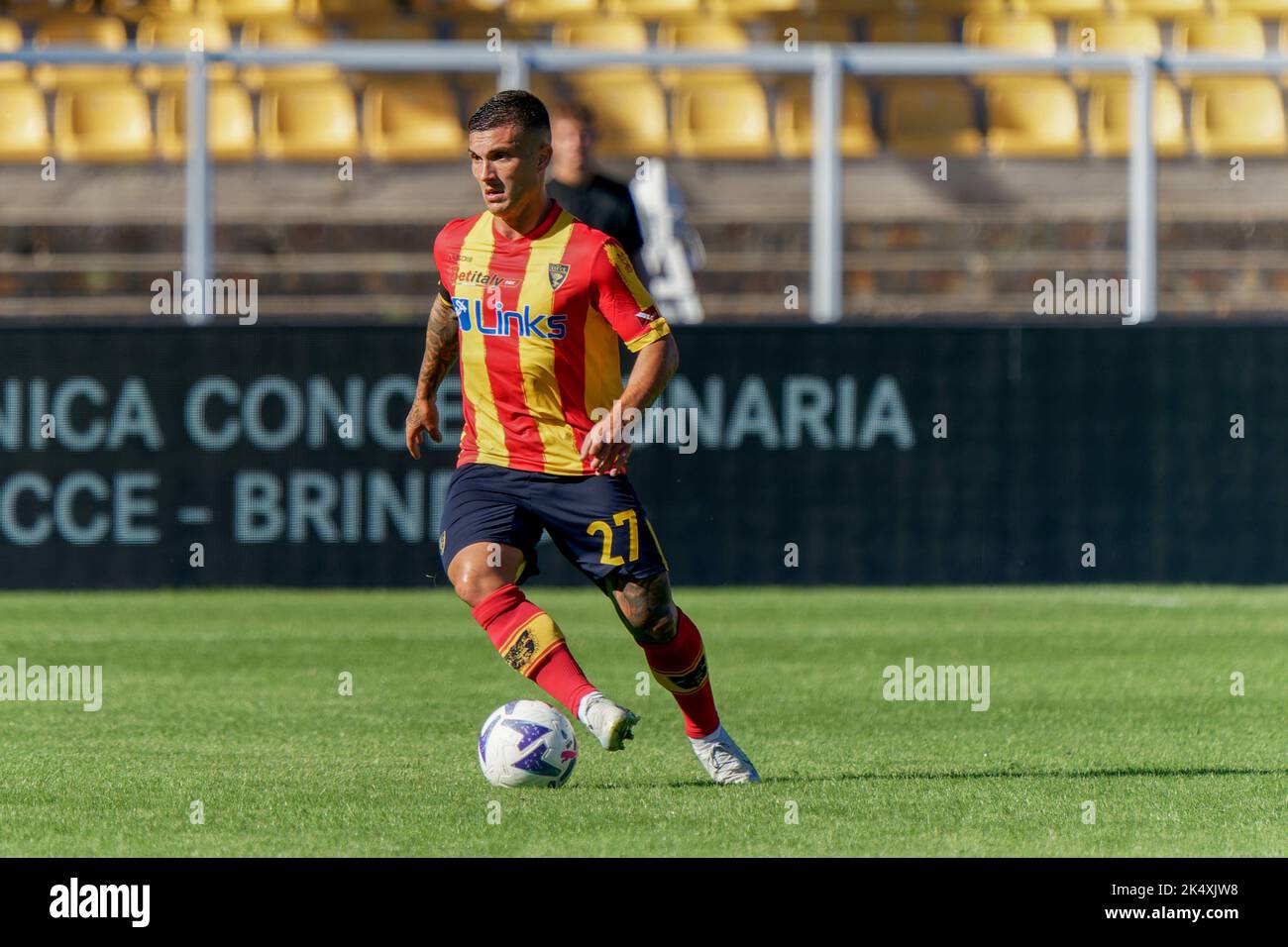 Via Del Mare stadium, Lecce, Italy, October 02, 2022, Gabriel Strefezza ...