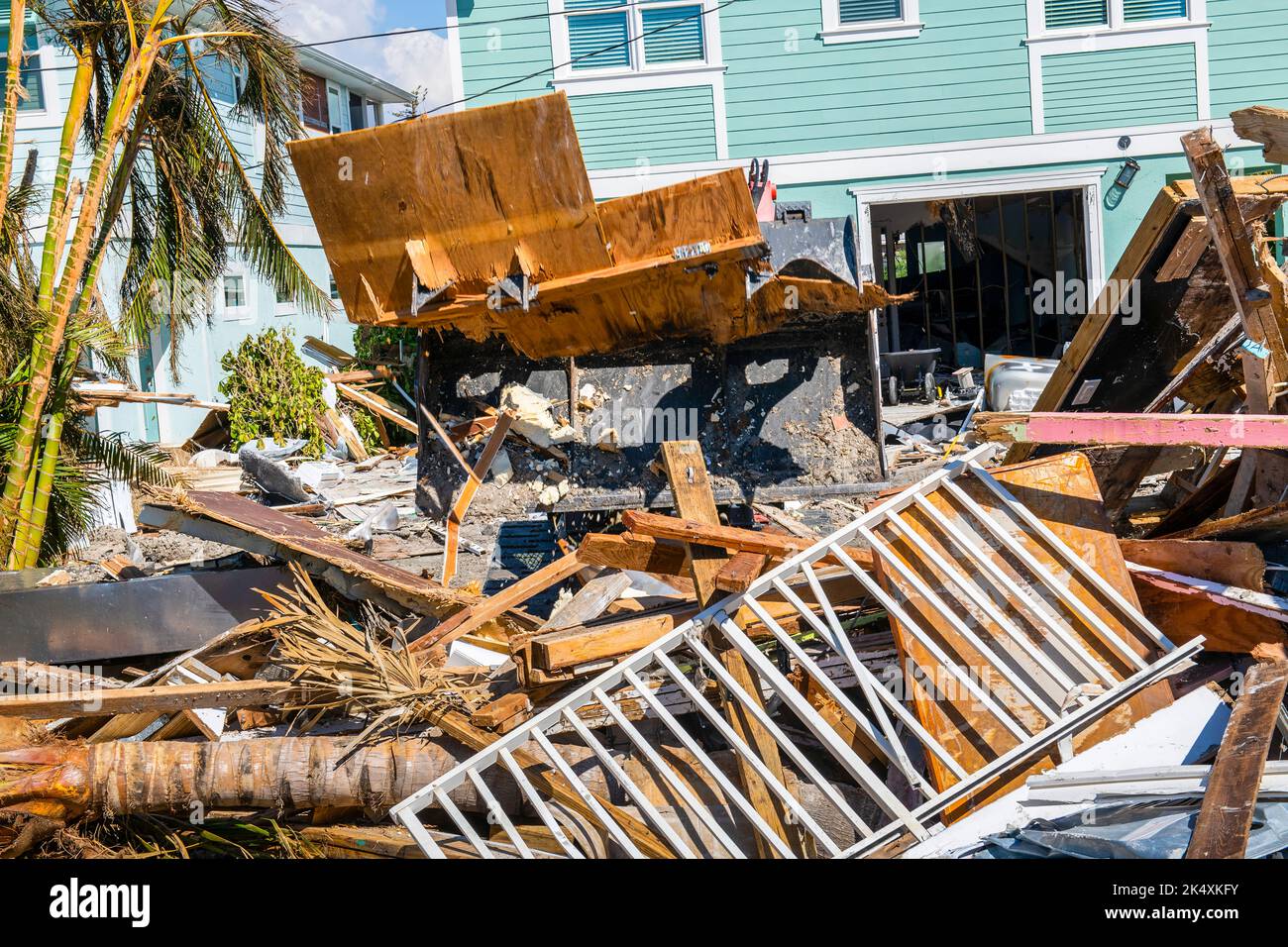 Members of the 202nd Rapid Engineer Deployable Heavy Operational Repair ...