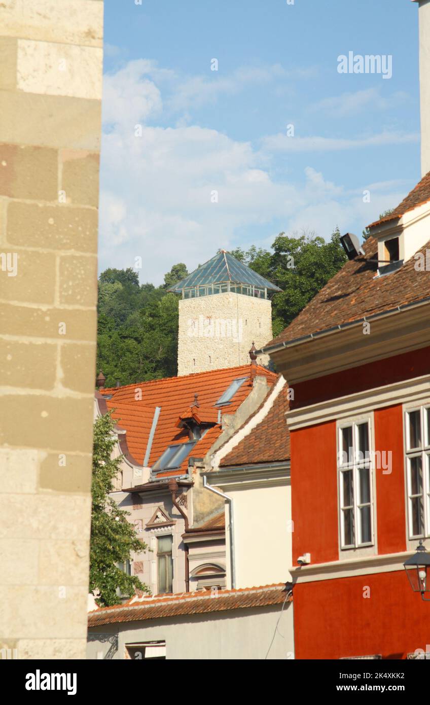 Turnul negru hi-res stock photography and images - Alamy