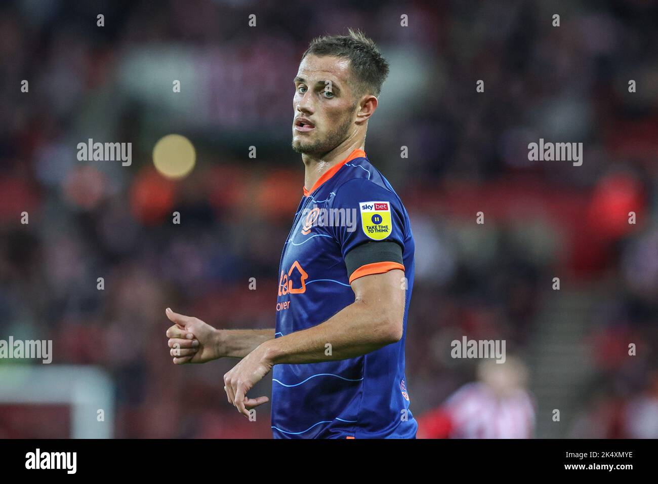 Jerry Yates #9 of Blackpool wearing a black armband during the Sky Bet ...