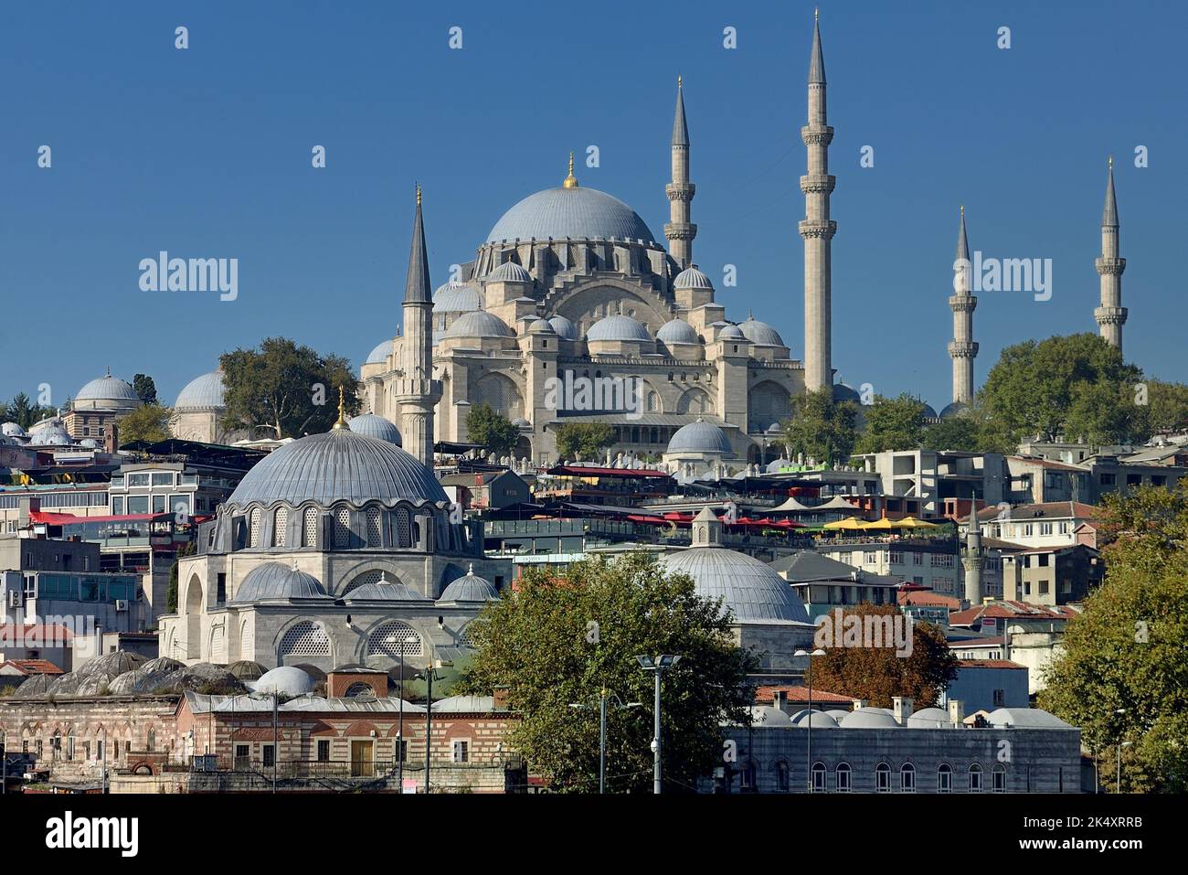 SULEYMANIJA MOSQUE AND RUSTEM PASHA MOSQUE IN ISTANBUL IN TURKEY Stock ...