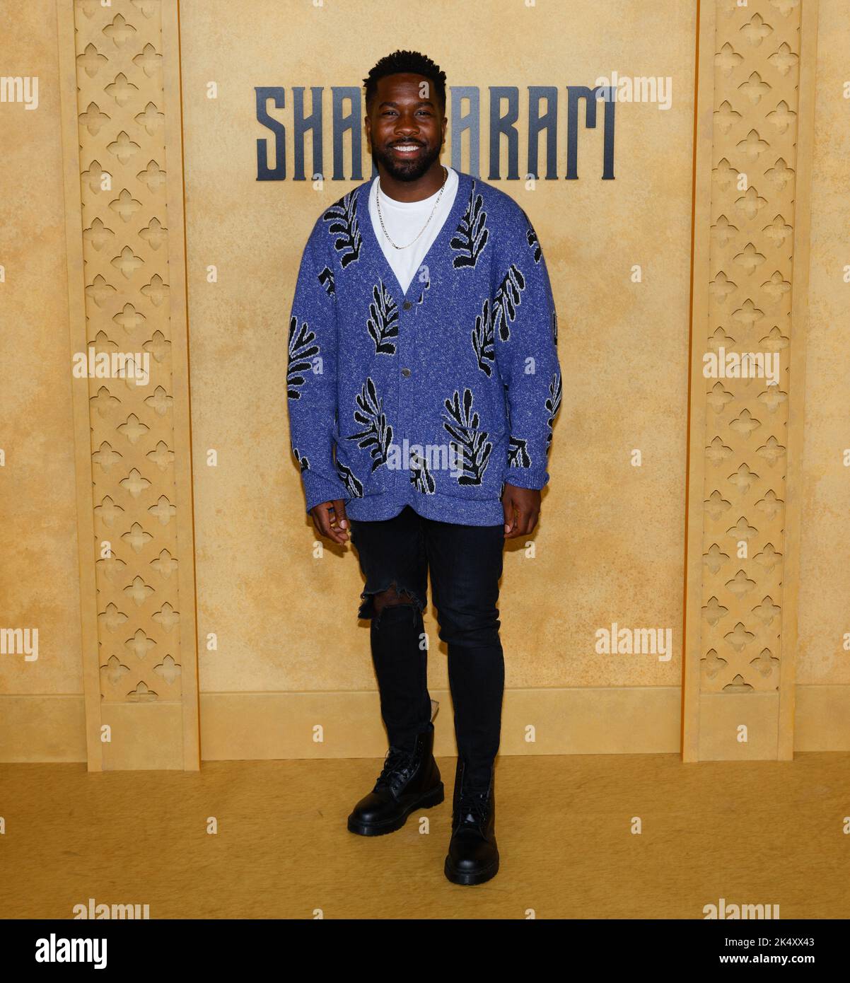 Los Angeles, CA, Oct 3, Jean Elie attends Apple Shantaram premiere ...