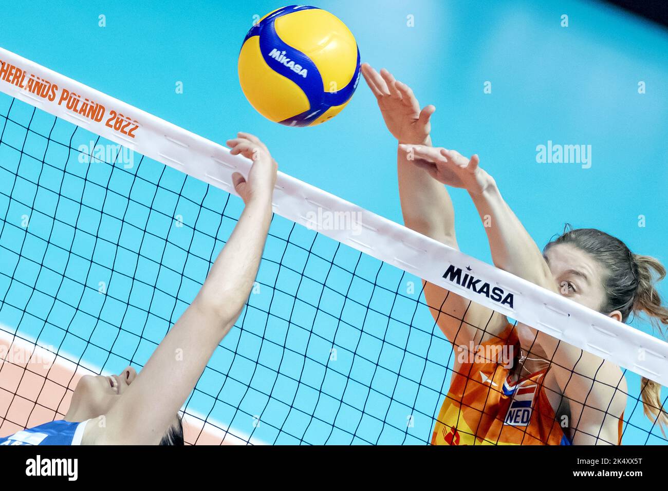 ROTTERDAM - Anne Buijs of the Netherlands in action against Sabrina ...