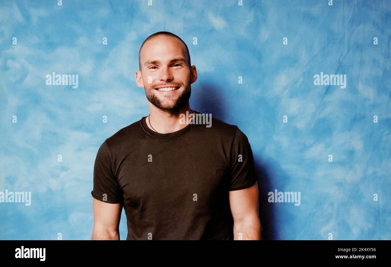 Retro celebrity portraits - Seann William Scott, circa 2005. For ...