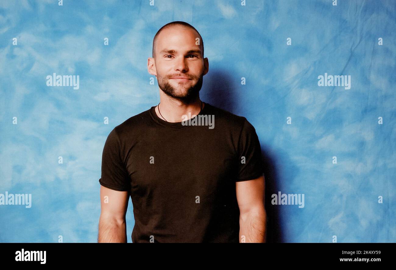 Retro celebrity portraits - Seann William Scott, circa 2005. For ...