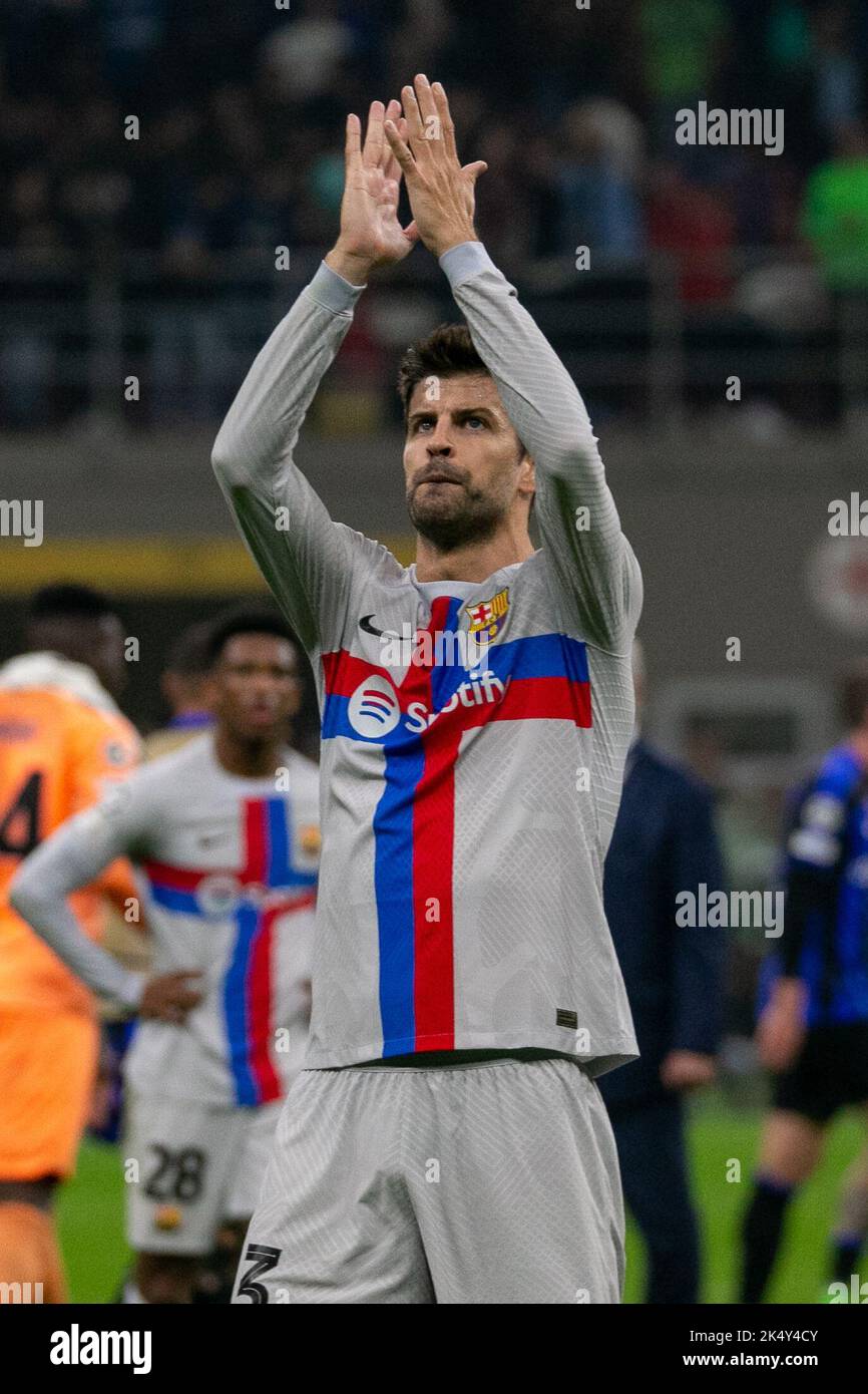 Gerard pique and milan hi-res stock photography and images - Alamy