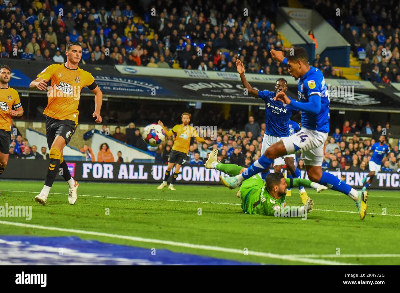 Ipswich goalkeeper hi-res stock photography and images - Alamy