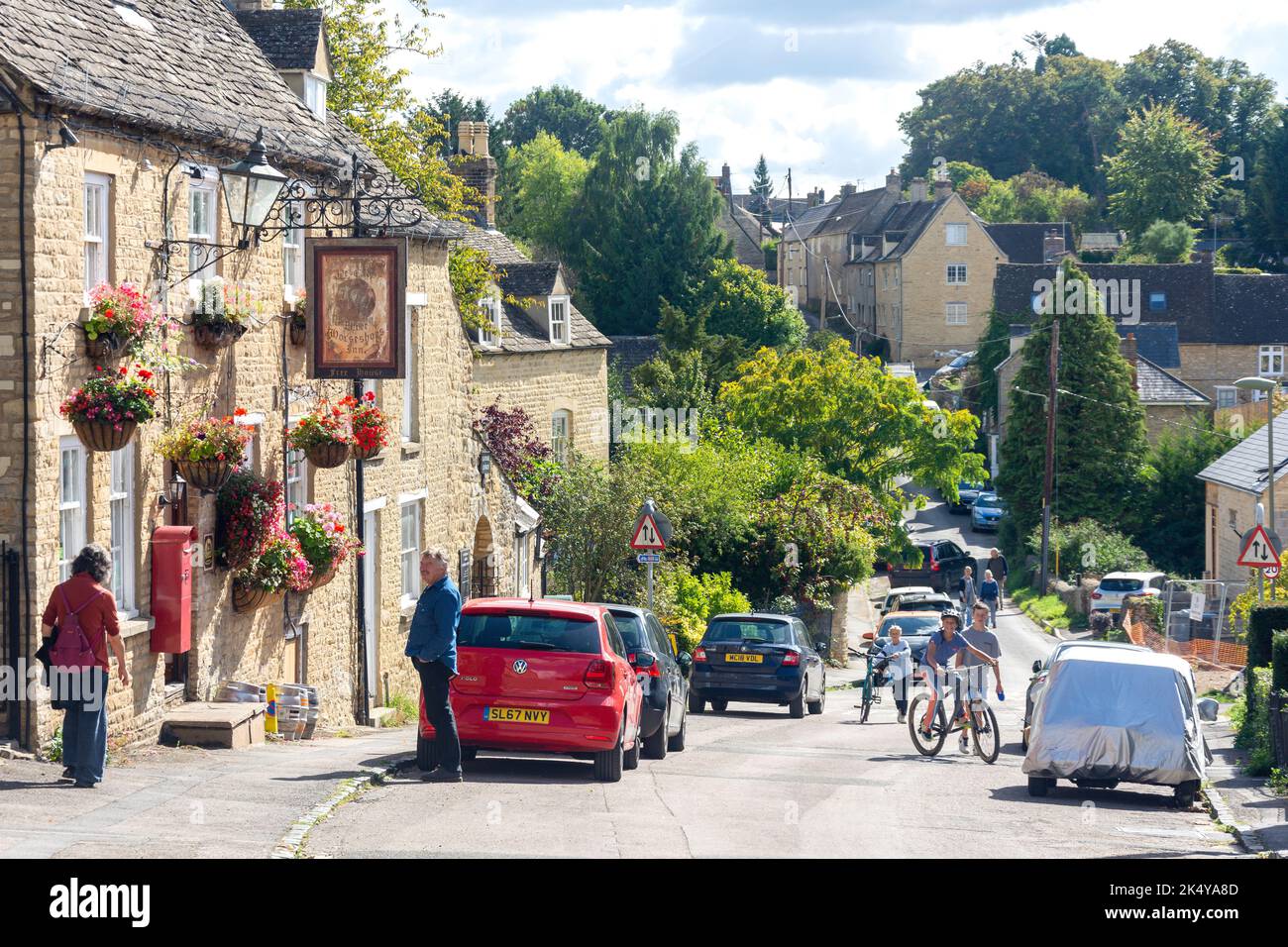 Ye Olde Three Horseshoes Pub, Sheep Street, Charlbury, Oxfordshire ...