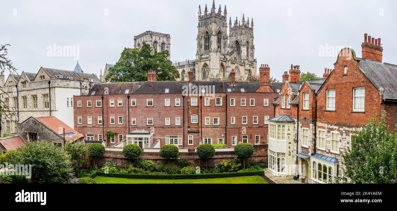 York city wall view hi-res stock photography and images - Alamy
