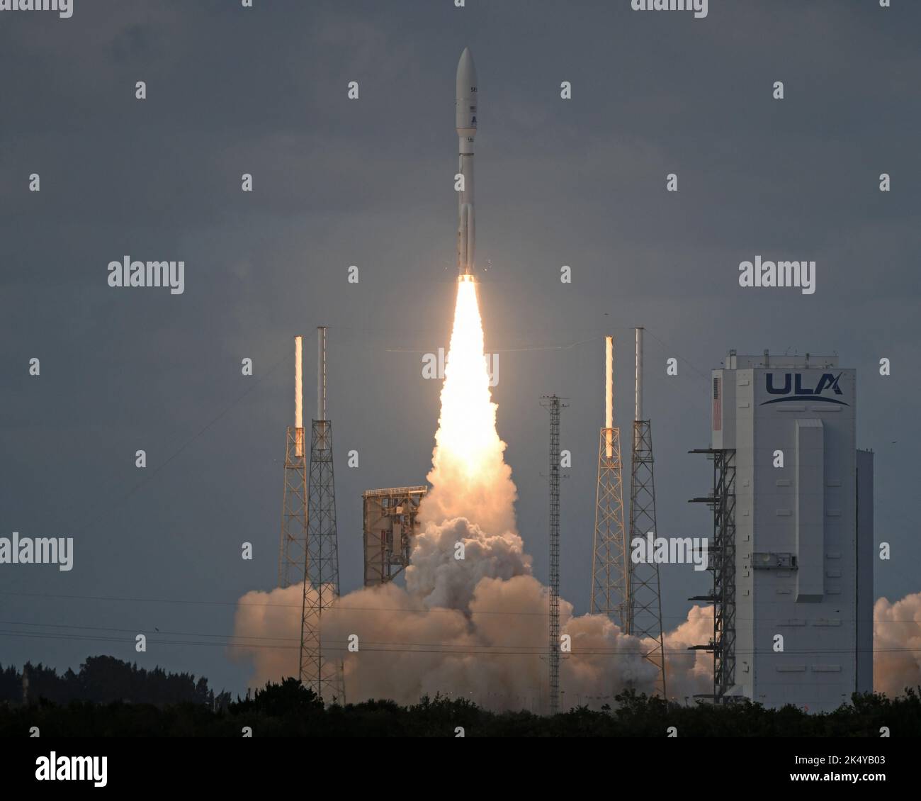 United Launch Alliance launches its Atlas V rocket to boost two ...