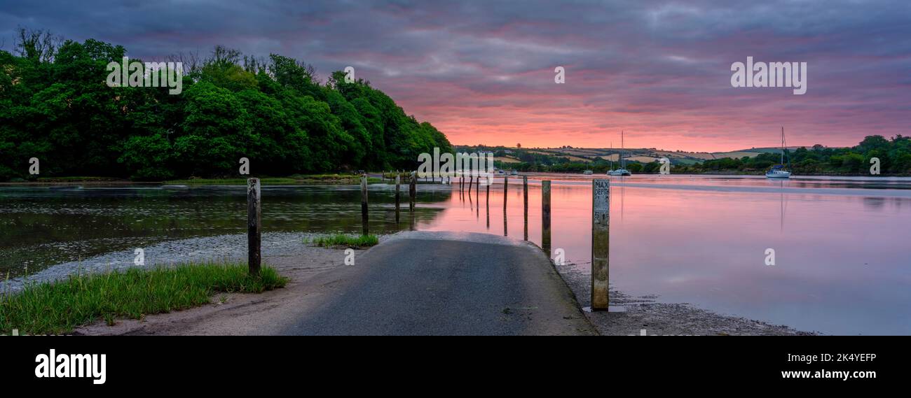 Tidal road hi-res stock photography and images - Alamy