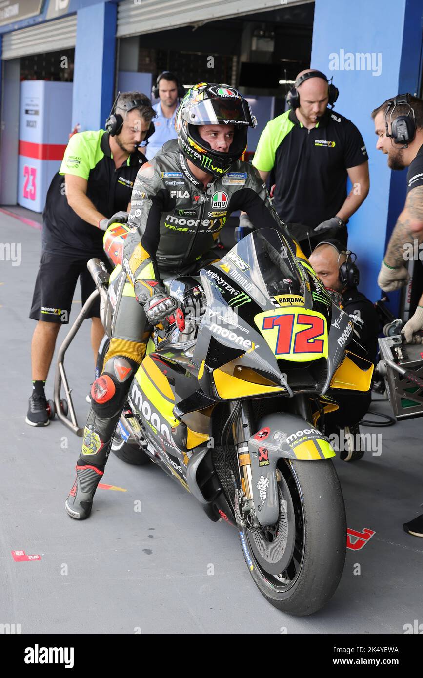 International pitlane hi-res stock photography and images - Alamy