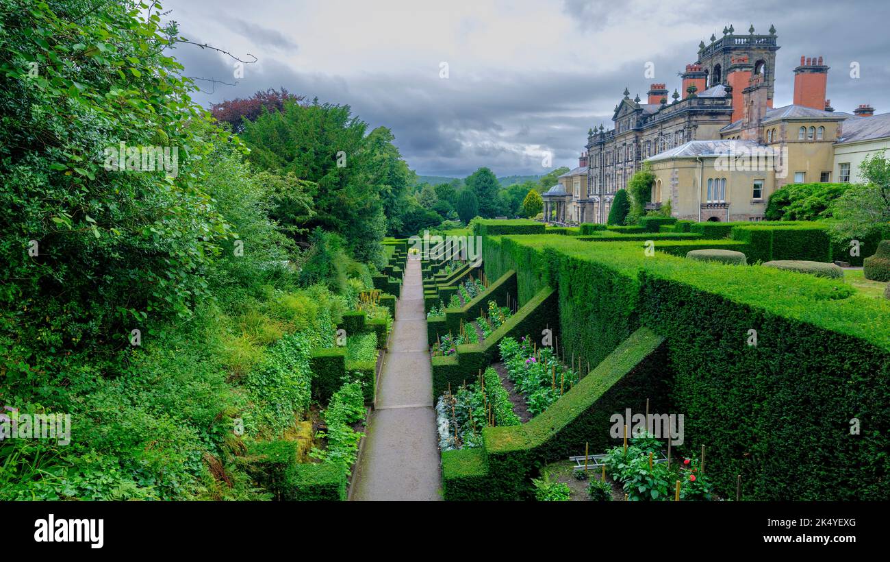 Biddulph grange garden hi-res stock photography and images - Alamy