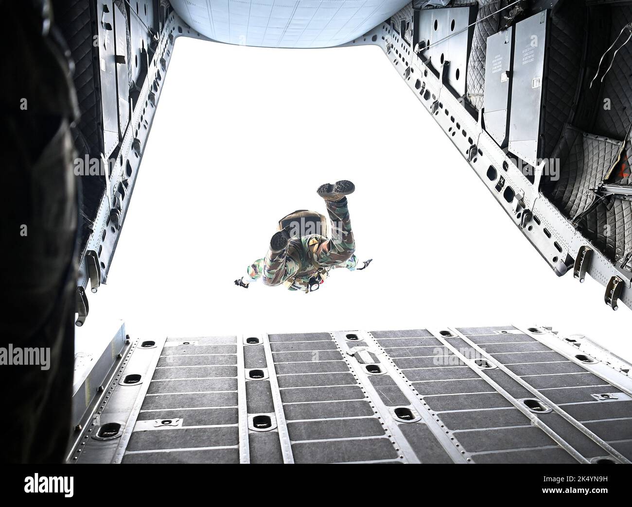 A Soldier from the U.S. Army John F. Kennedy Special Warfare Center and ...