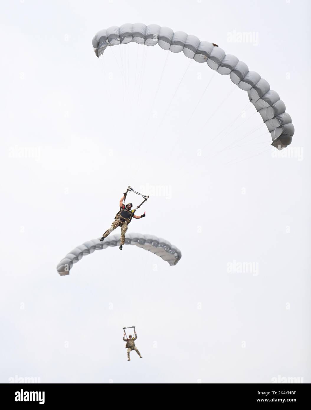 Soldiers from the U.S. Army John F. Kennedy Special Warfare Center and ...