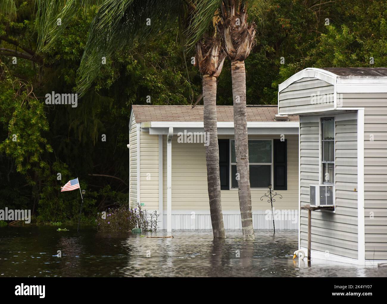 The Jade Isle Mobile Home Park in seen flooded in St. Cloud. Residents ...