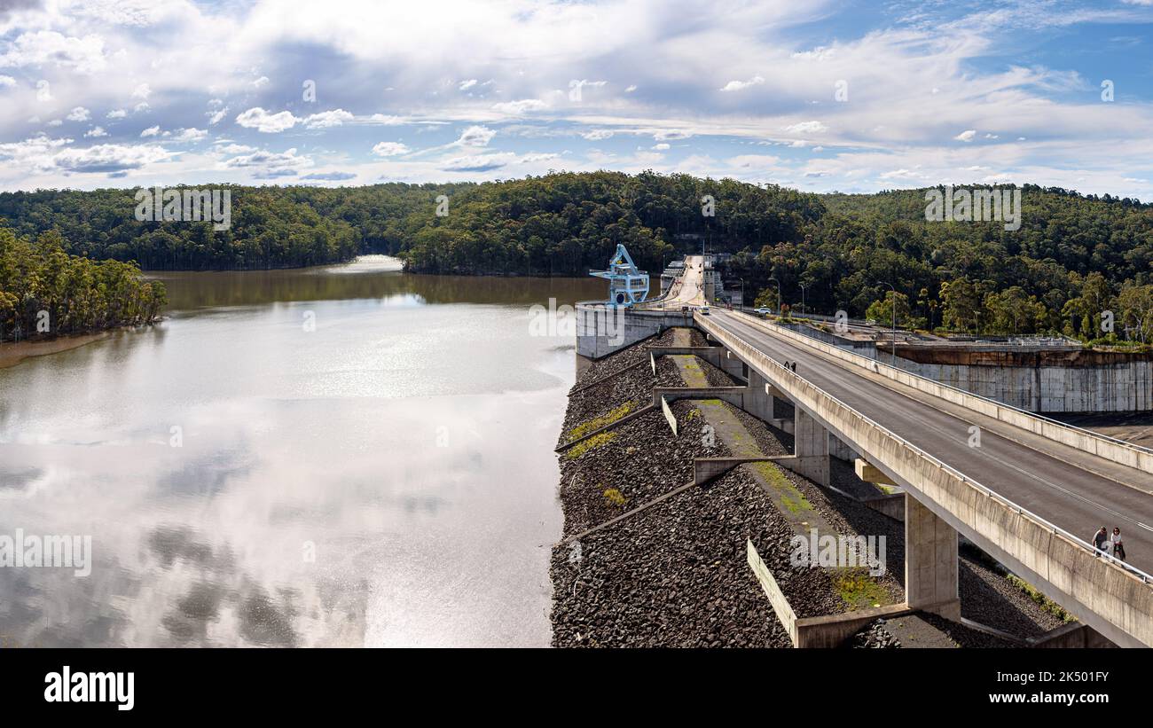 The wall of the Warragamba Dam, at full 100% capacity on 03 October ...