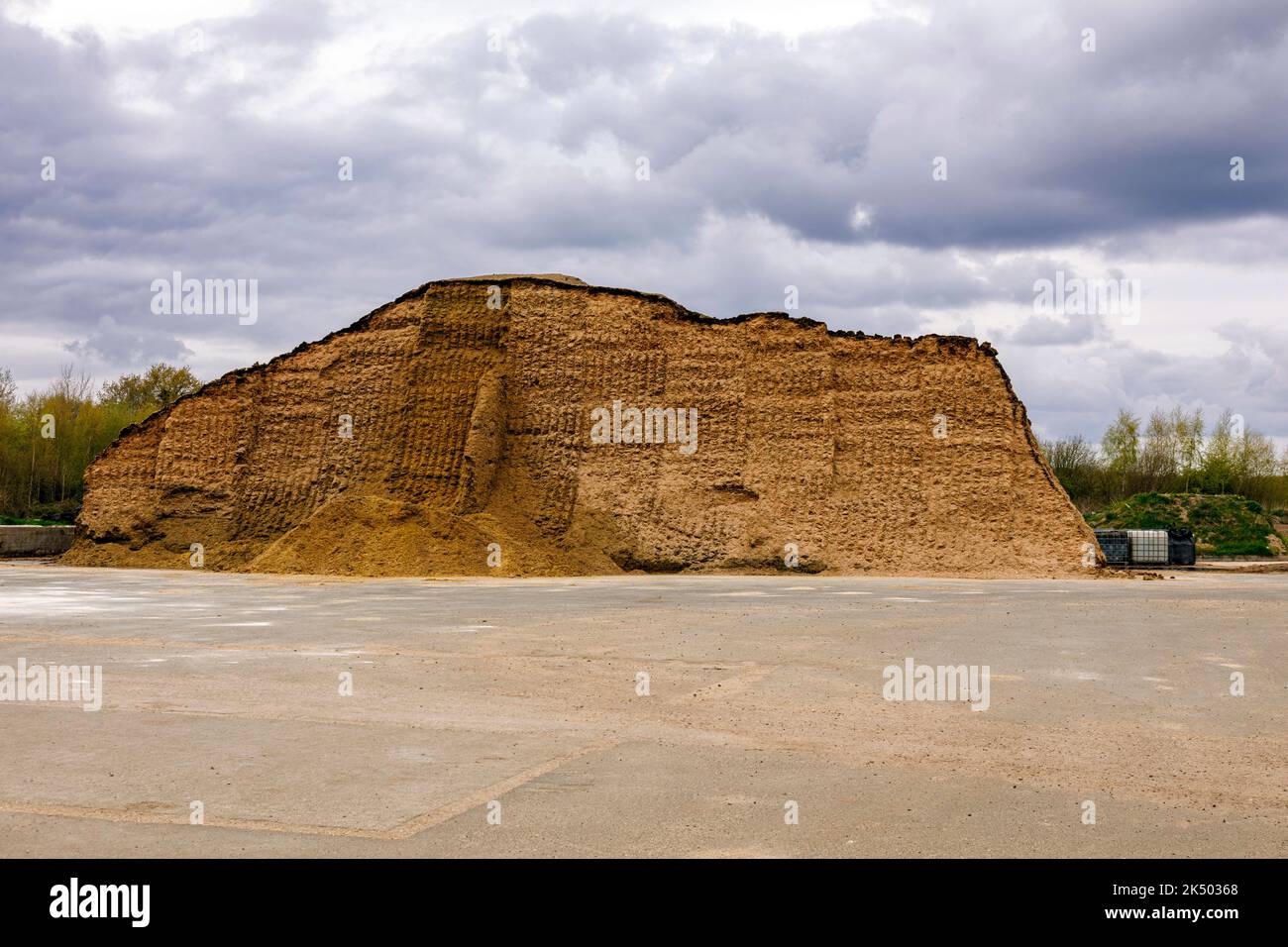 Landwirtschaftliche biogasanlage hi-res stock photography and images ...