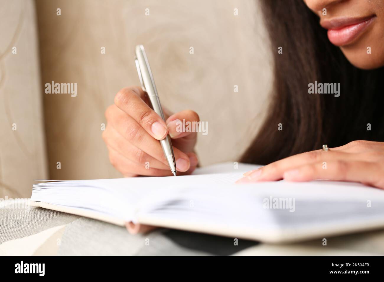 Female african american writer hi-res stock photography and images - Alamy