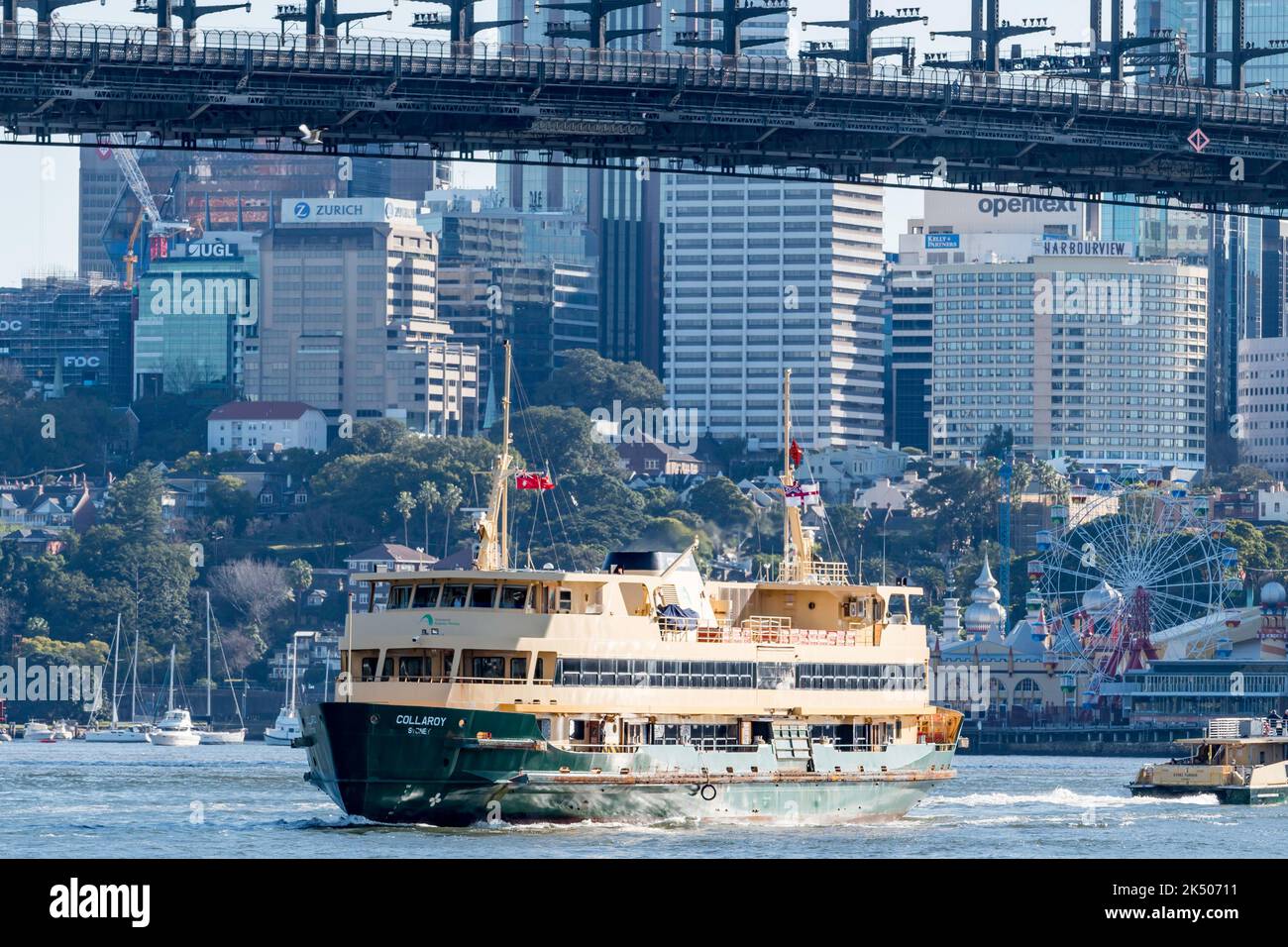 One of the Freshwater Class ferries, MV Collaroy working on Sydney ...