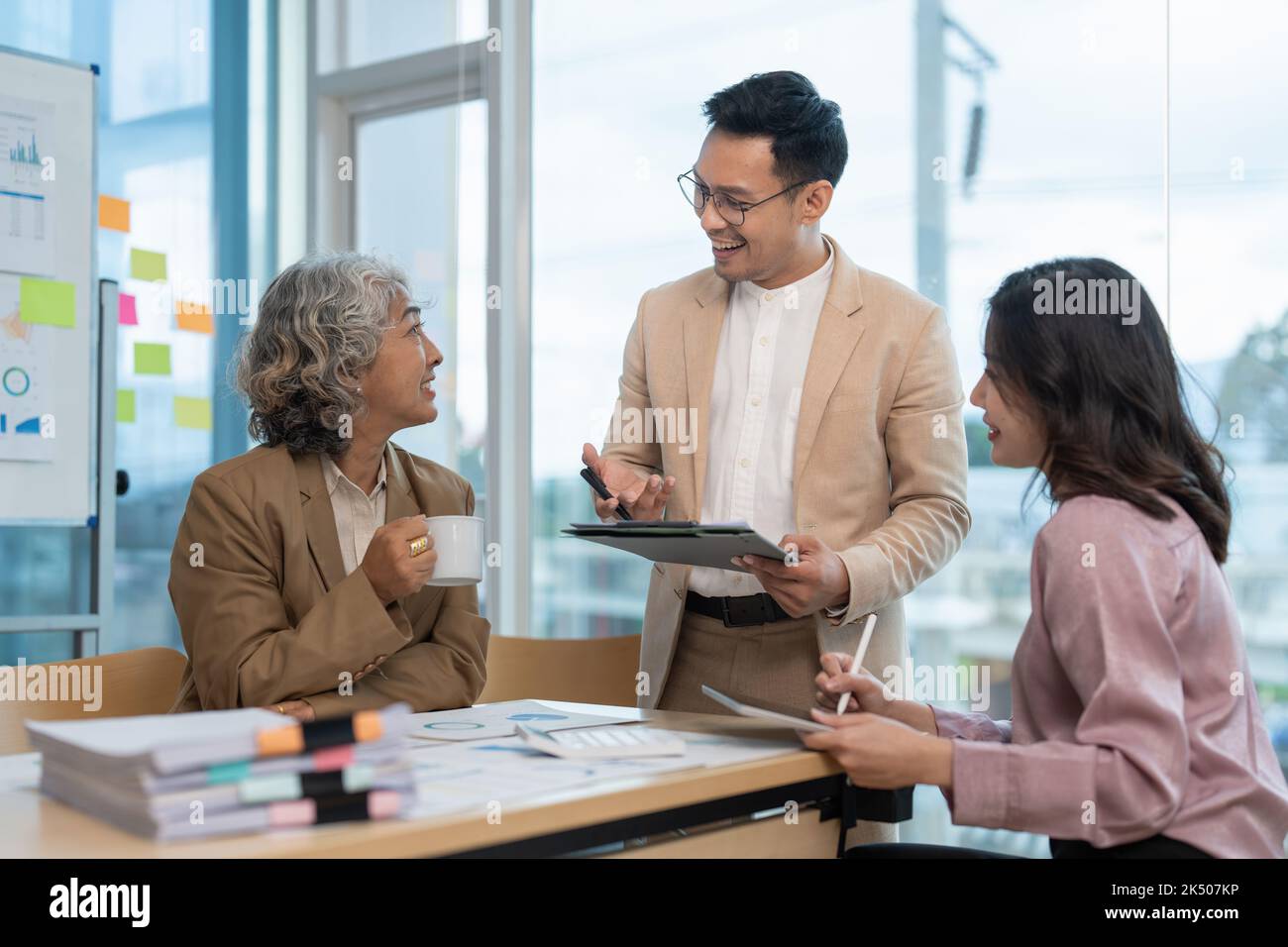 Asian boss ceo leader leading corporate team during seminar learning at ...