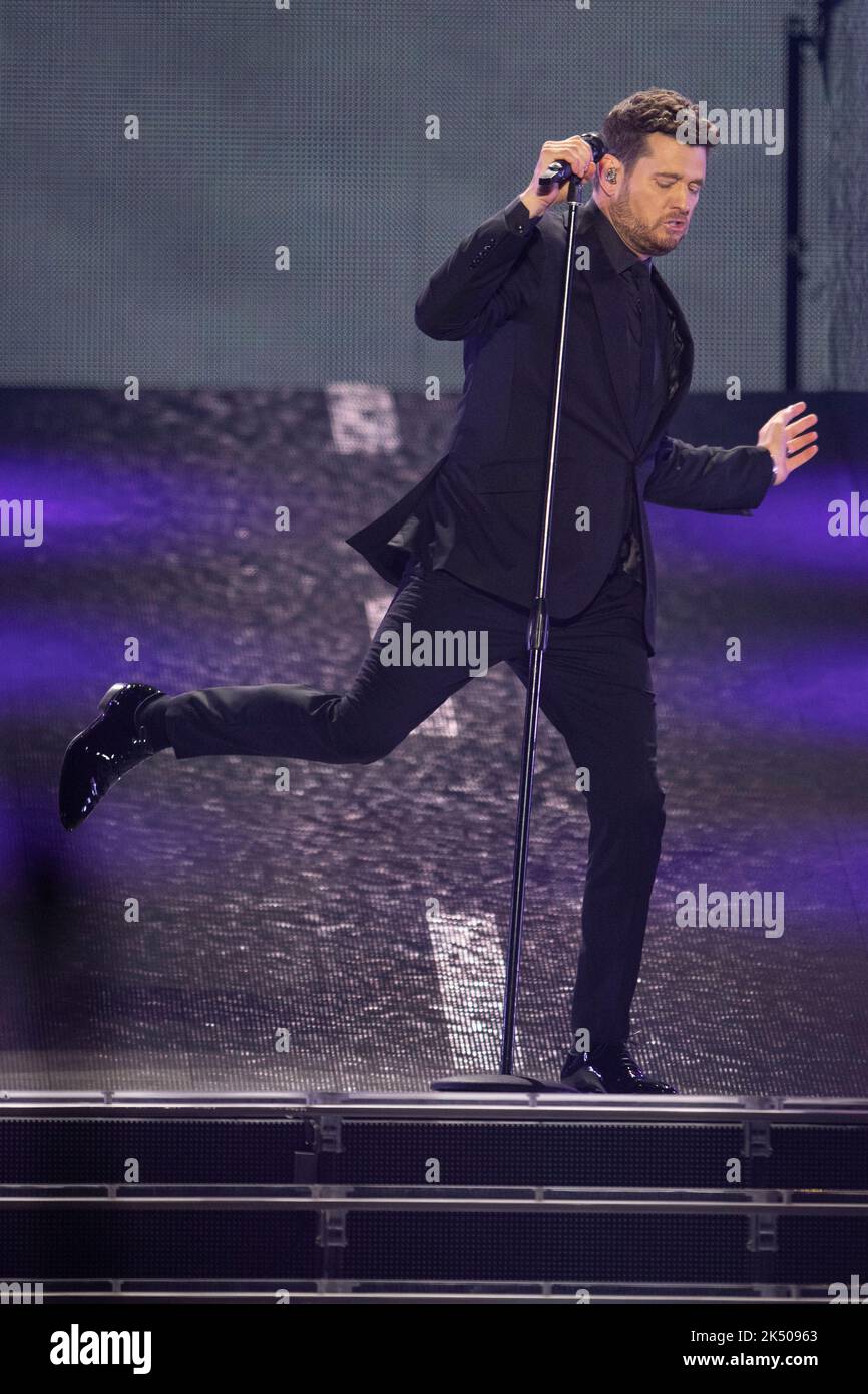Michael Bublé performs on stage during his "Higher" tour at The ...