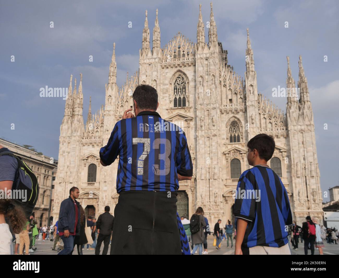 Inter milan fan champions league hi-res stock photography and images ...