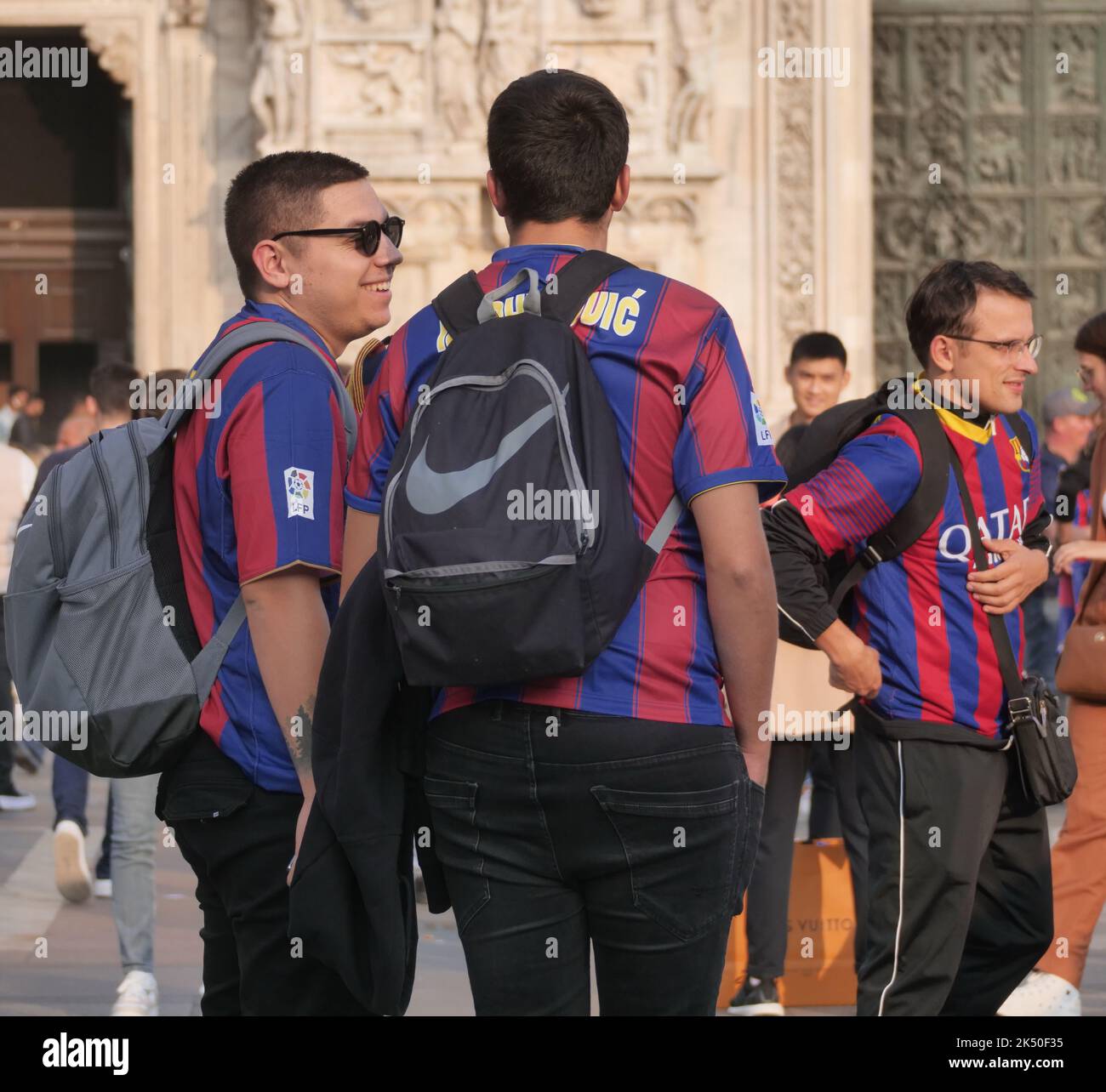 Barcelona football fans in Piazza Duomo Milan before the Champions Cup ...