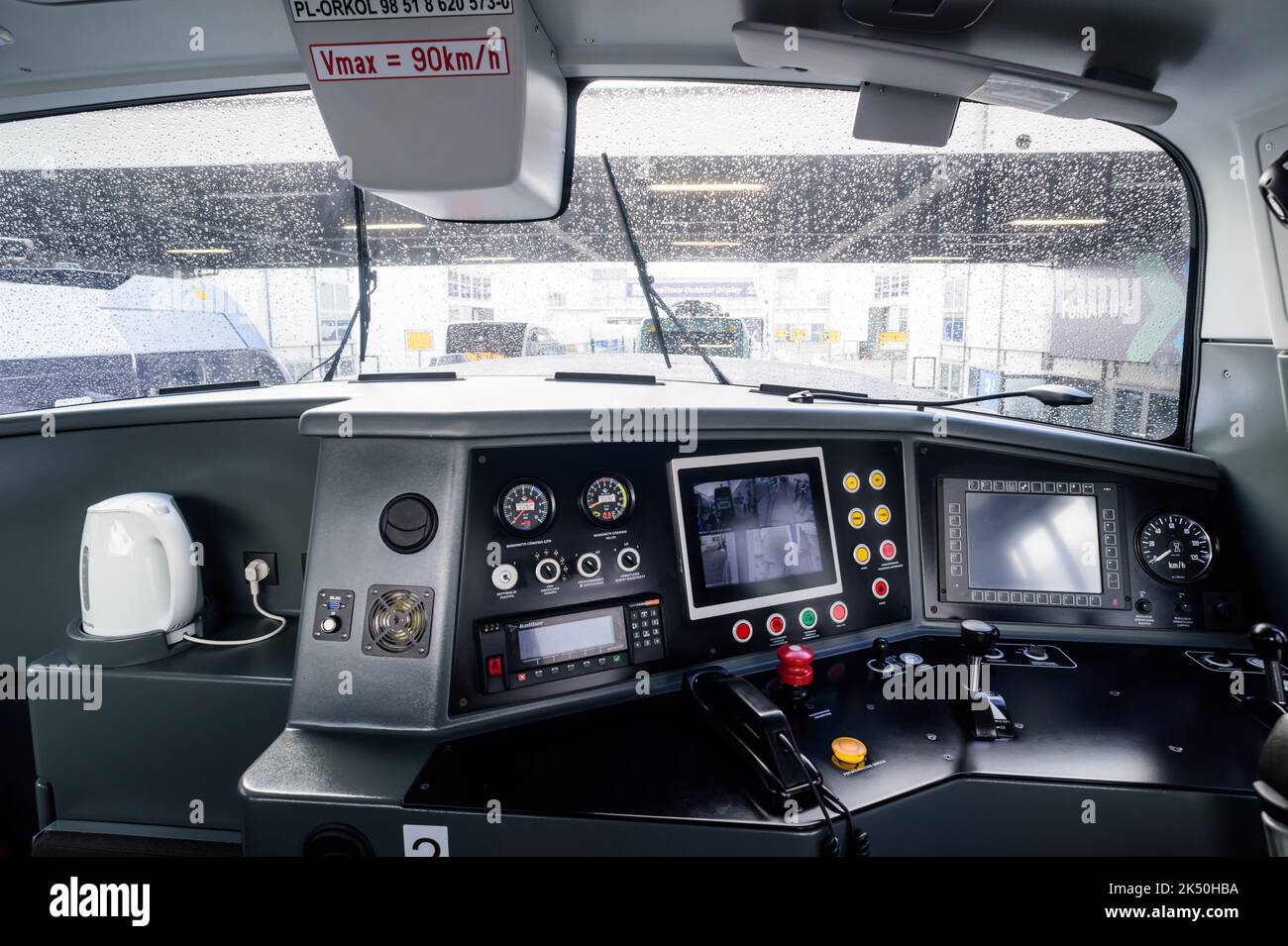 Berlin, Innotrans 2022, Pesa Wasserstoffrangierlok SM42-6Dn // Berlin, Innotrans 2022, Pesa ...