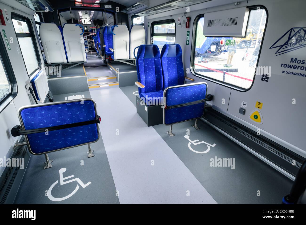 Berlin, Innotrans 2022, NEWAG Impuls 2 // Berlin, Innotrans 2022, NEWAG ...