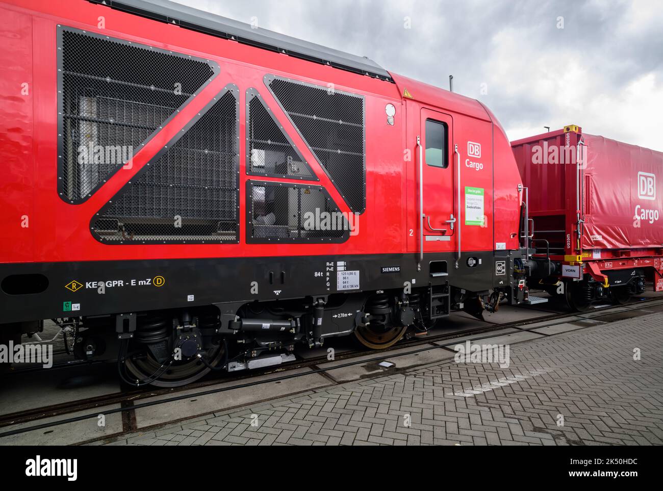 Berlin, Innotrans 2022, Siemens Zweikraftlok Vectron Dual Mode BR 249 ...