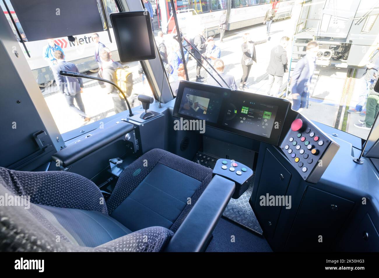 Berlin, Innotrans 2022, Stadler Tram TINA für Darmstadt // Berlin ...