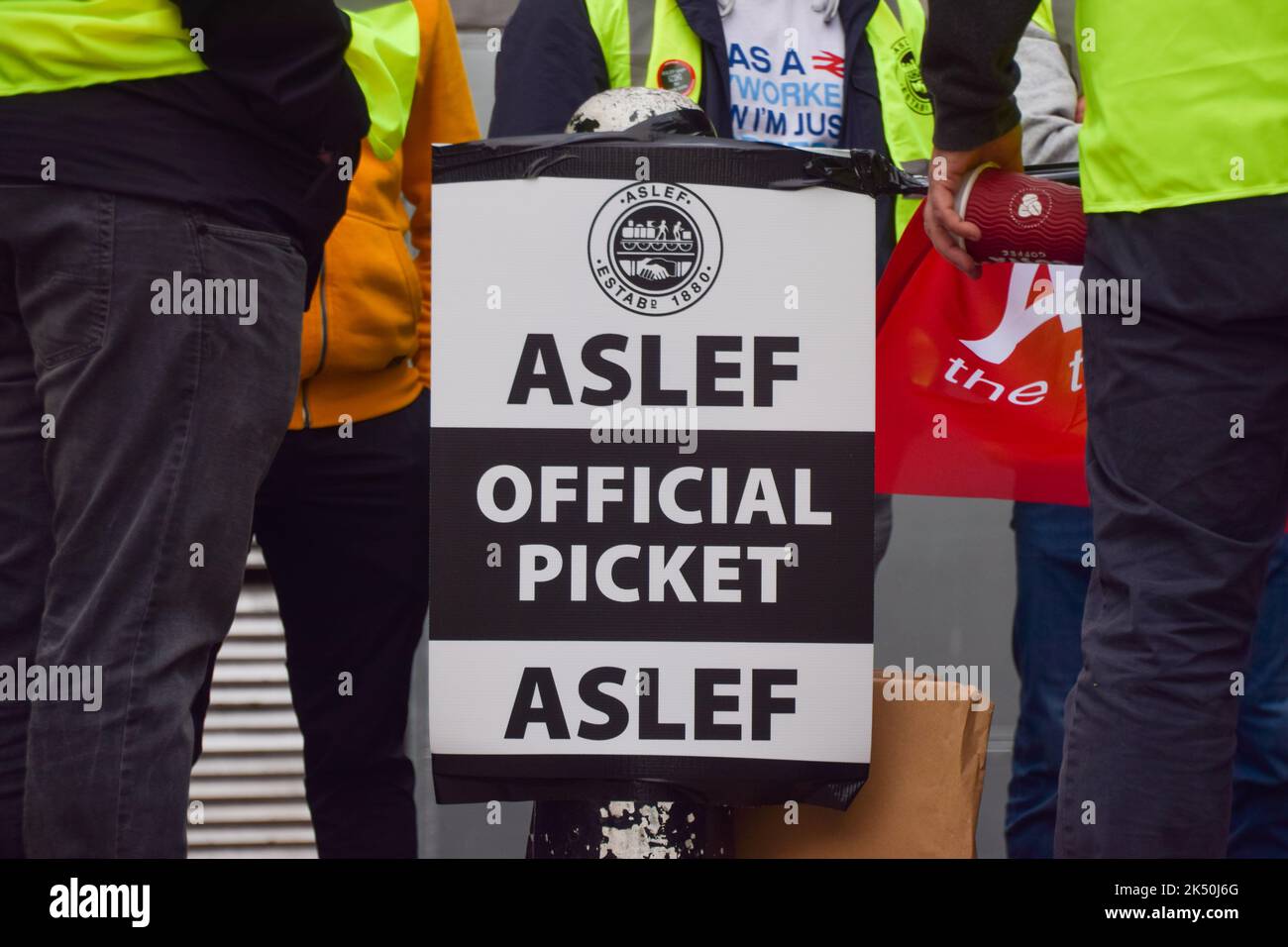 London, UK. 5th October 2022. The picket line outside Euston Station as ...