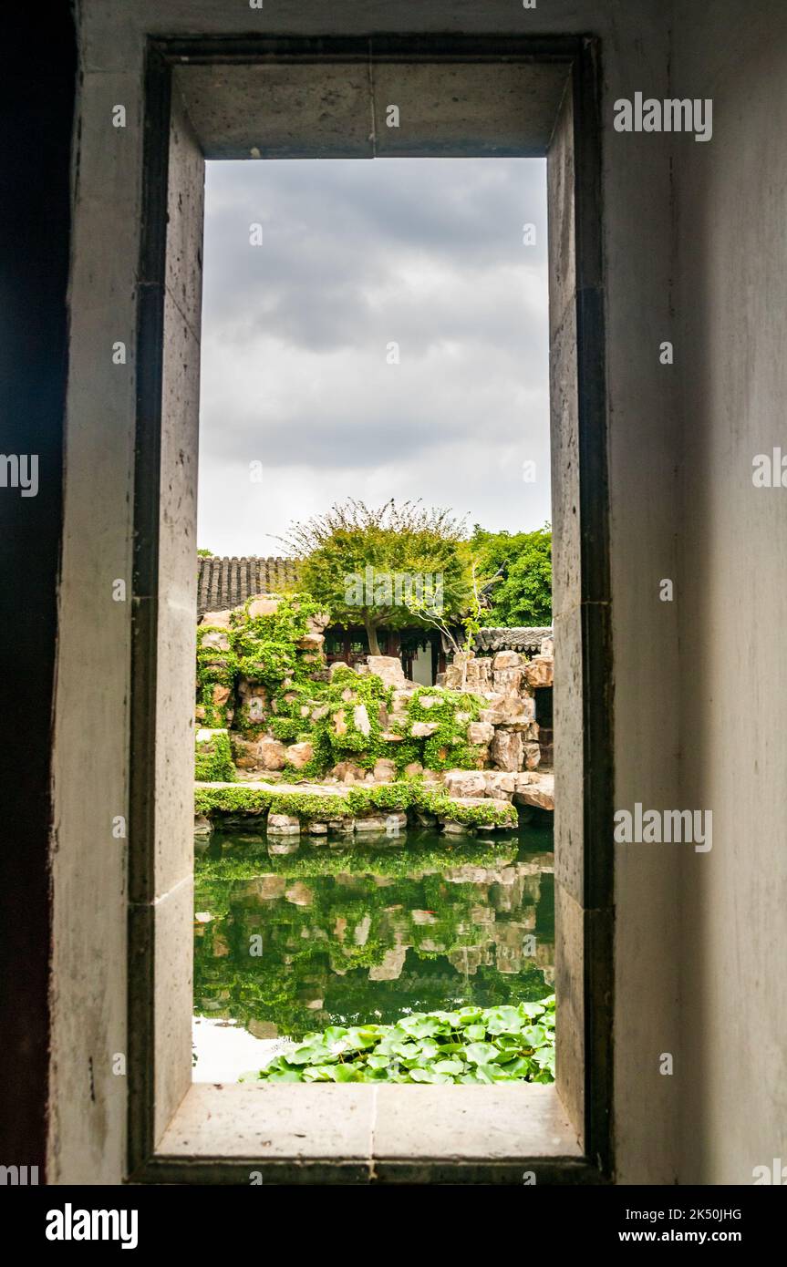 The UNESCO World Heritage listed Garden of the Master of the Nets ...