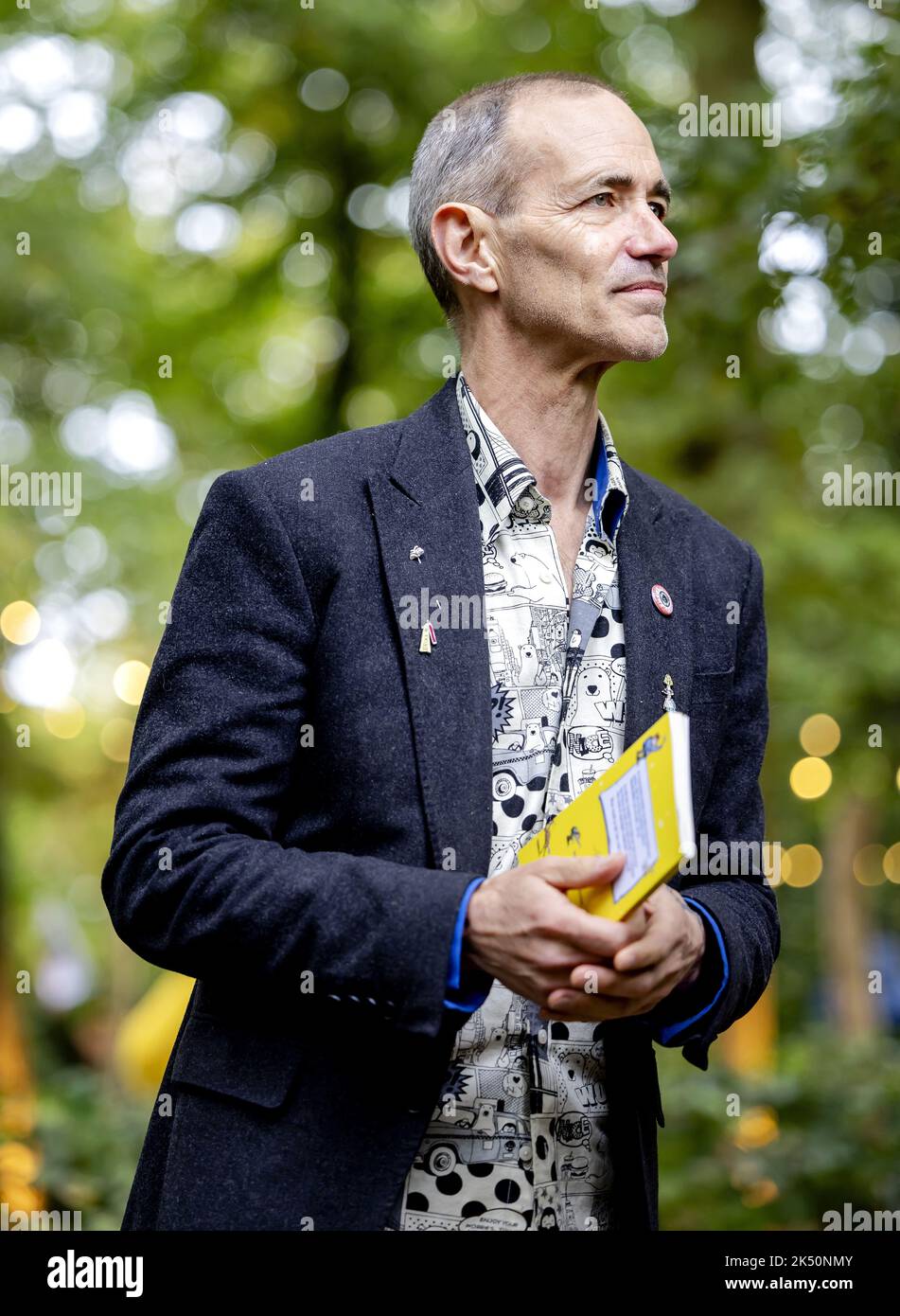 2022-10-05 10:28:12 'S GRAVENLAND - The Australian Andy Griffiths ...