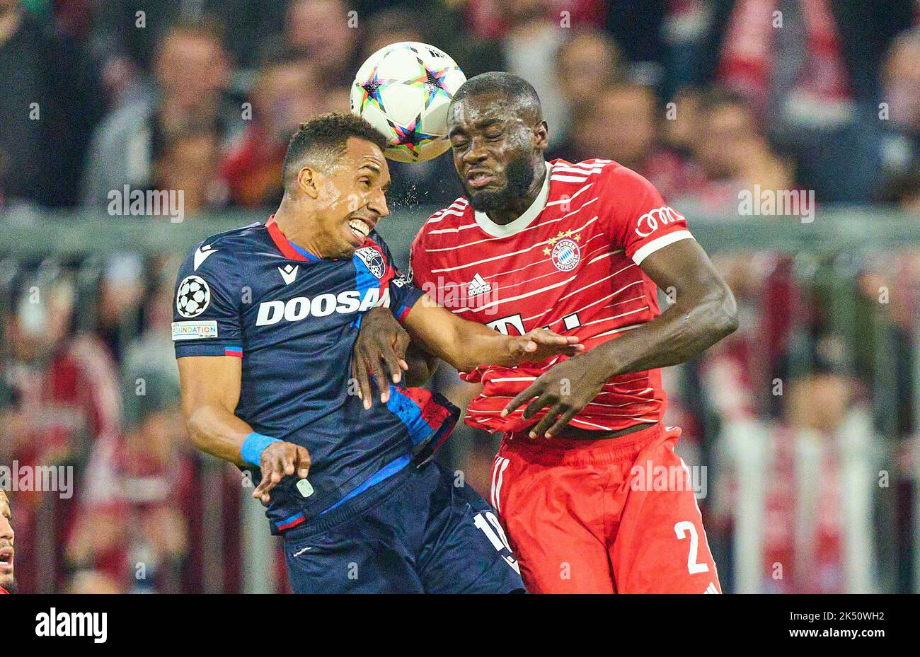 Fc bayern muenchen fcb jhon mosquera 18 hi-res stock photography and ...