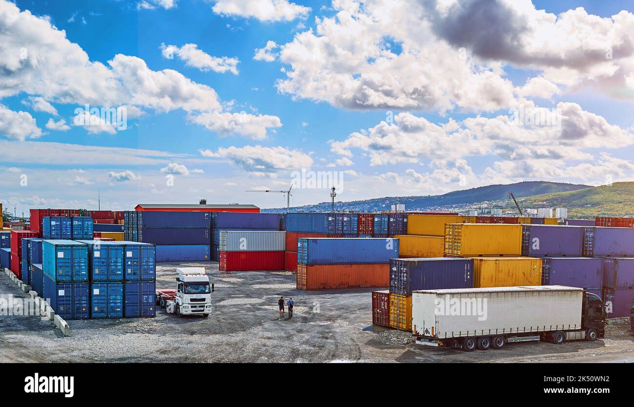 Industrial outdoor storage logistics hi-res stock photography and ...