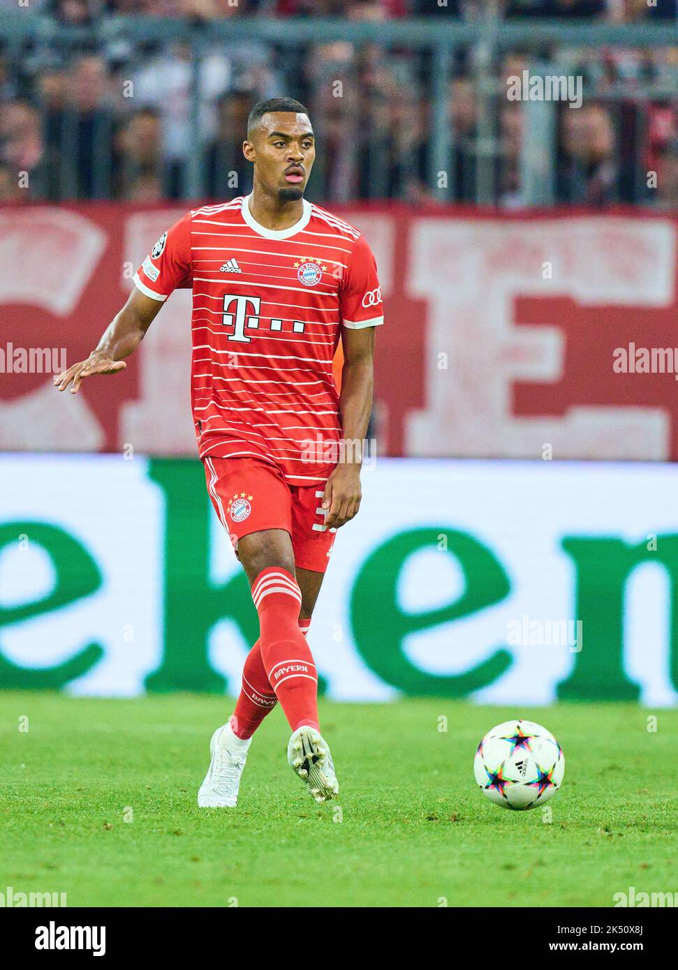 Munich, Germany. 04th Oct, 2022. Ryan Gravenberch, FCB 38 in the match ...
