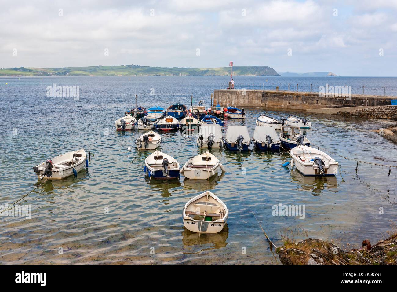 The tiny harbour at Portscatho, Gerrans Bay, Roseland Peninsula ...