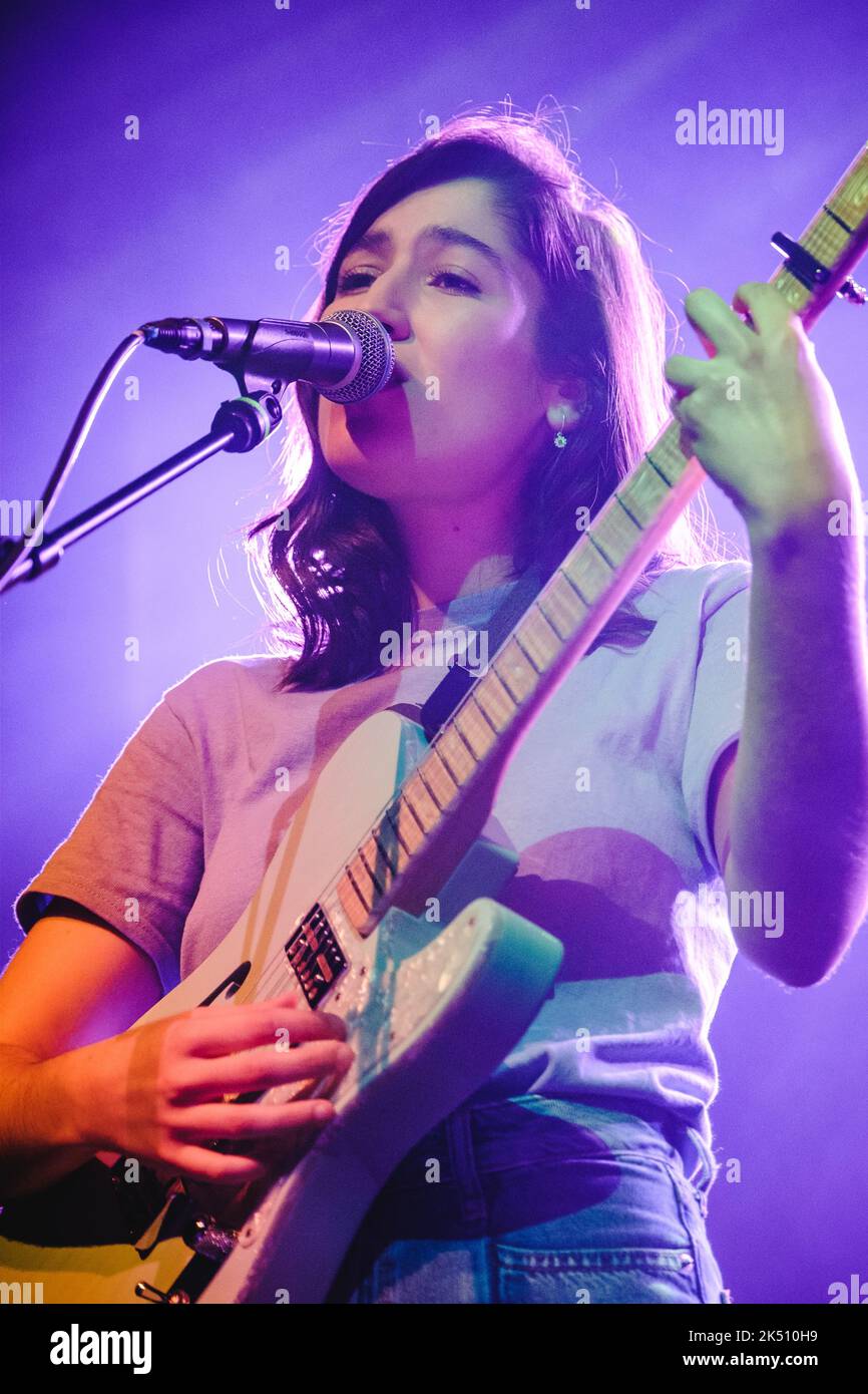 Oska singer hi-res stock photography and images - Alamy