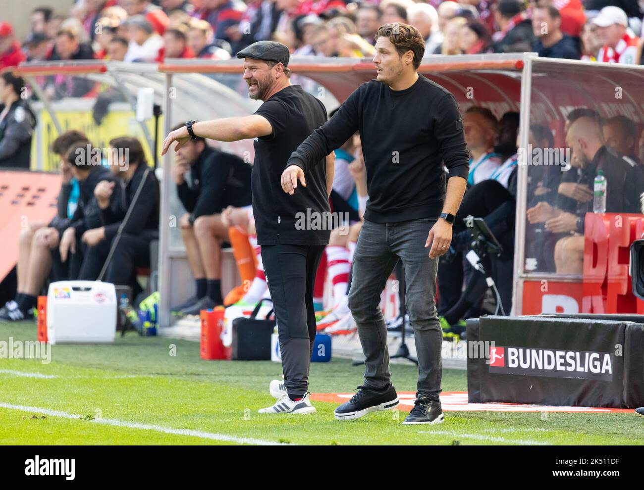 Manager Steffen Baumgart (Koeln), Manager Edin Terzic (BVB ...