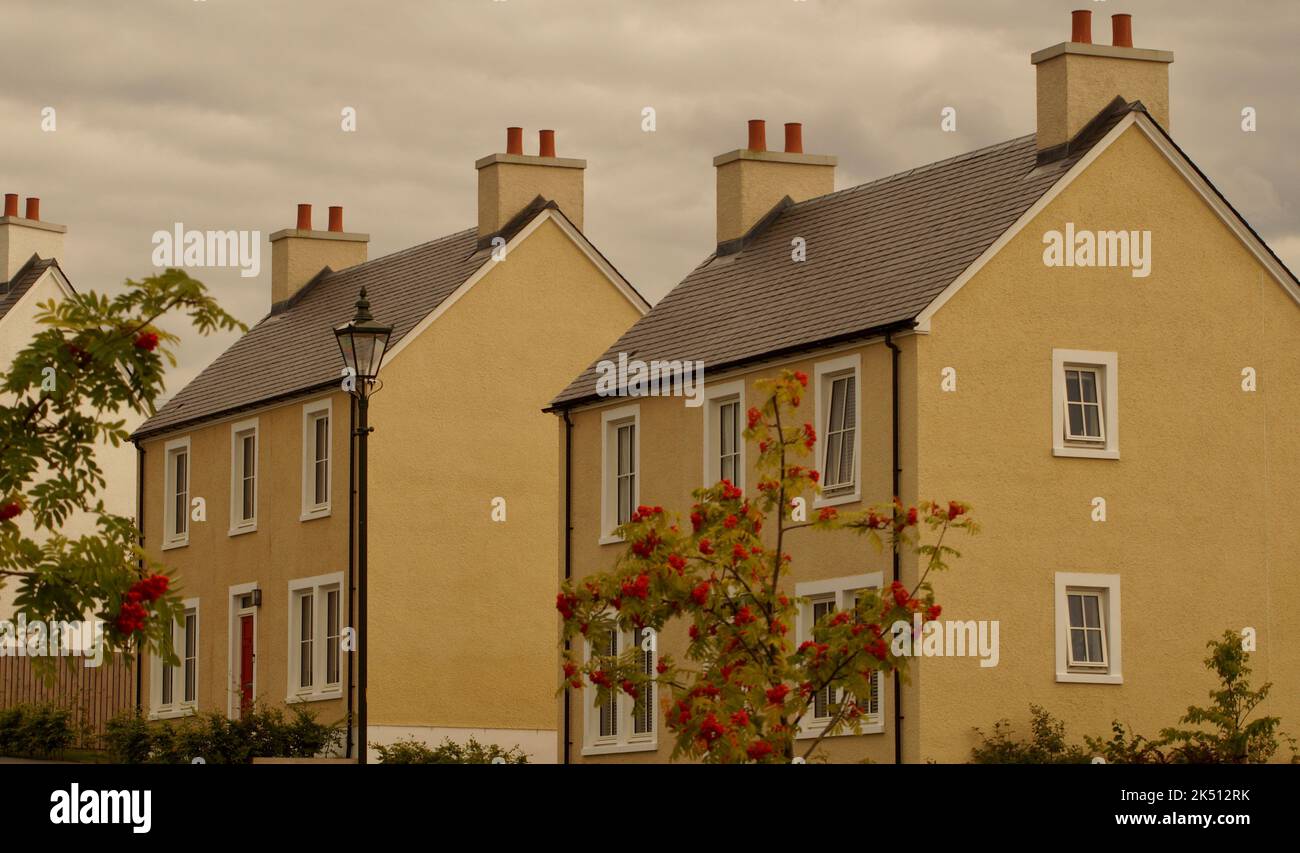 The typical residential houses in the streets of Edinburgh, Scotland ...