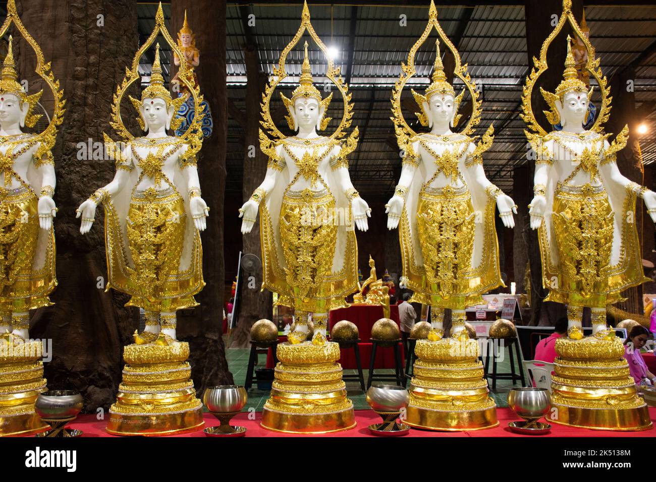 Phra Si Ariya Mettrai buddha or Bodhisattva Maitreya statues for thai ...