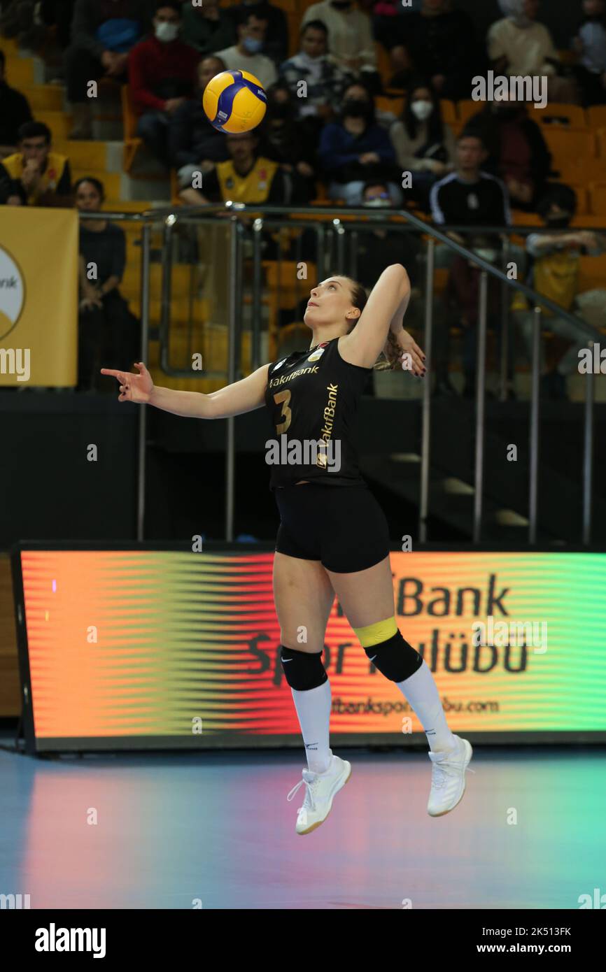 ISTANBUL, TURKEY - MARCH 20, 2022: Cansu Ozbay serves during Vakifbank ...