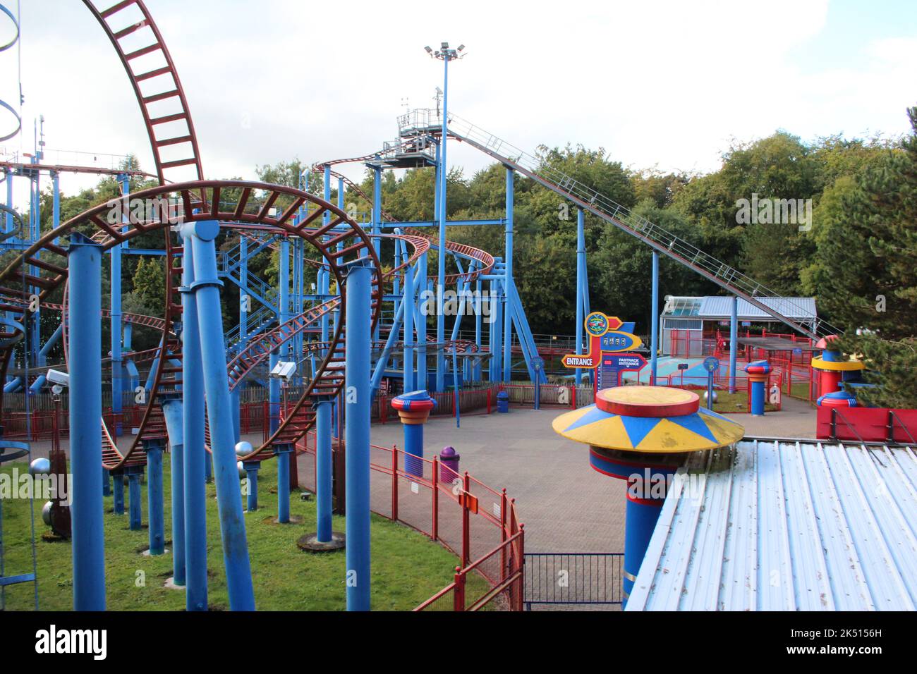 Alton Towers Theme Park Stock Photo - Alamy
