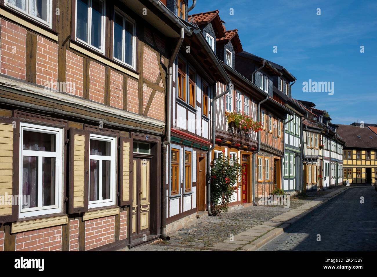 Old half timbered building buildings hi-res stock photography and ...