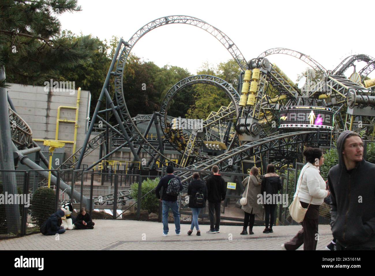 Alton Towers Theme Park Stock Photo - Alamy